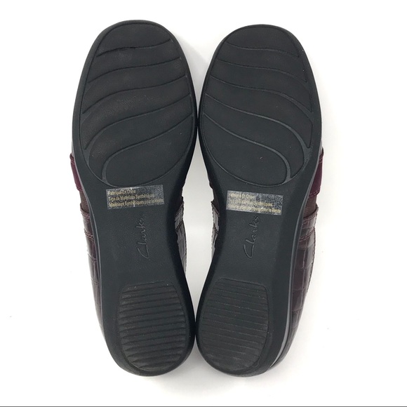 Clarks | Shoes | Clarks Wine Croc Embossed Leather Loafer | Poshmark